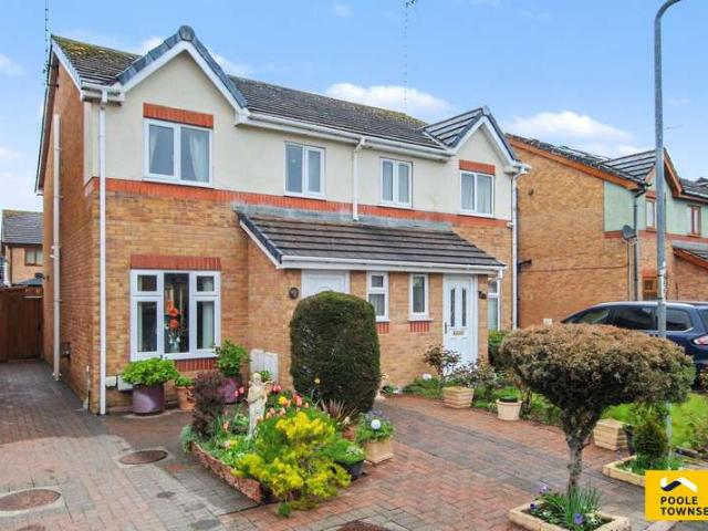 3 Bedroom Semi Detached House