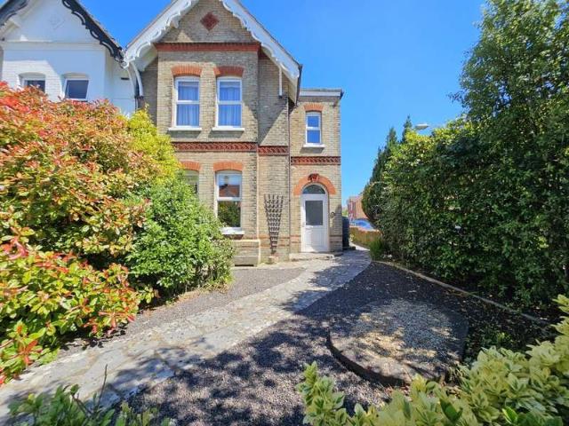 3 Bedroom Semi Detached House