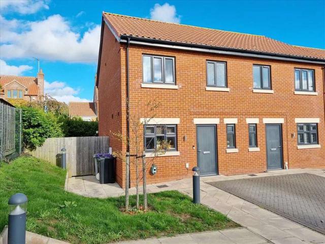 3 Bedroom Semi Detached House