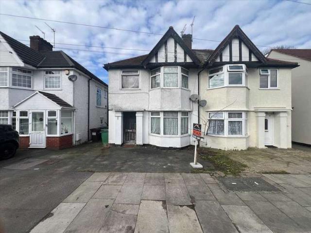 3 Bedroom Semi Detached House
