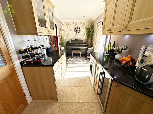 3 Bedroom Semi Detached House