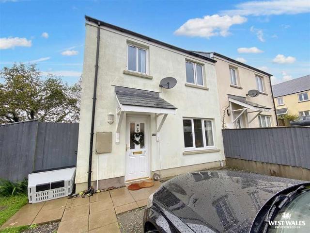 3 Bedroom Semi Detached House