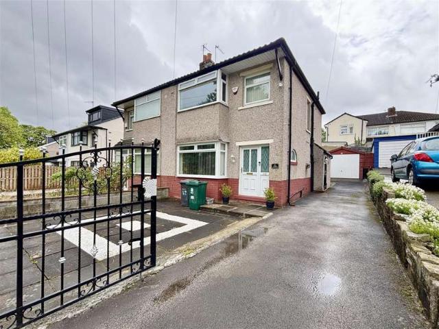 3 Bedroom Semi Detached House
