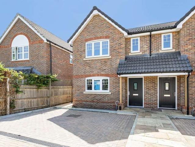 3 Bedroom Semi Detached House