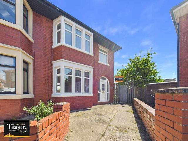 3 Bedroom Semi Detached House