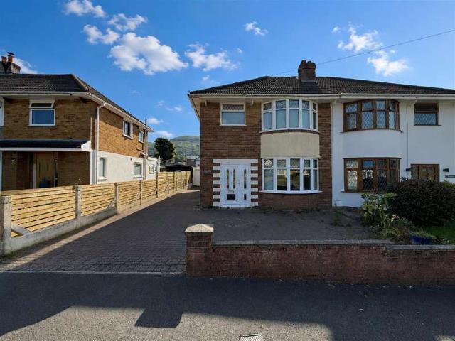 3 Bedroom Semi Detached House