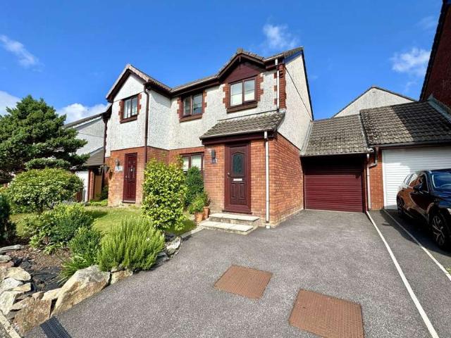 3 Bedroom Semi Detached House