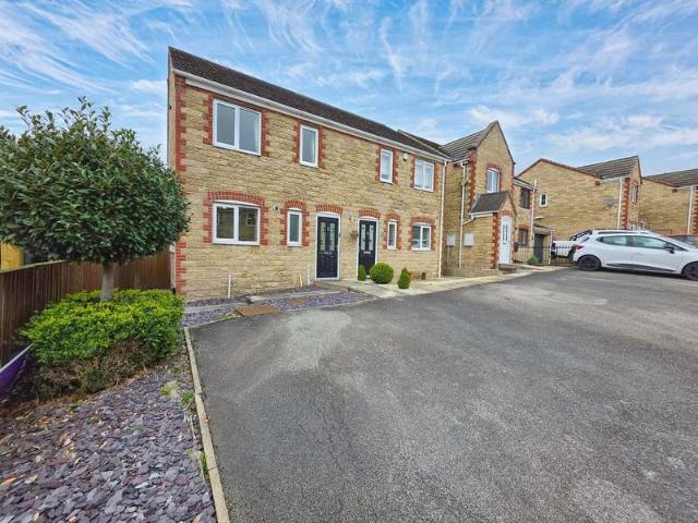 3 Bedroom Semi Detached House