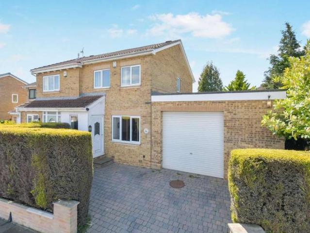3 Bedroom Semi Detached House