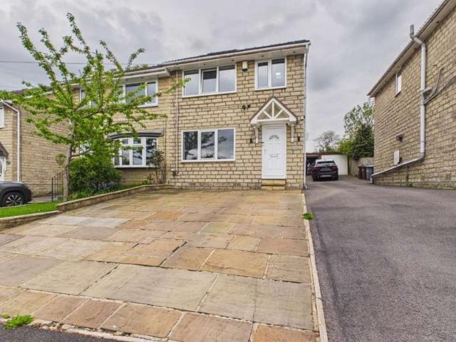 3 Bedroom Semi Detached House