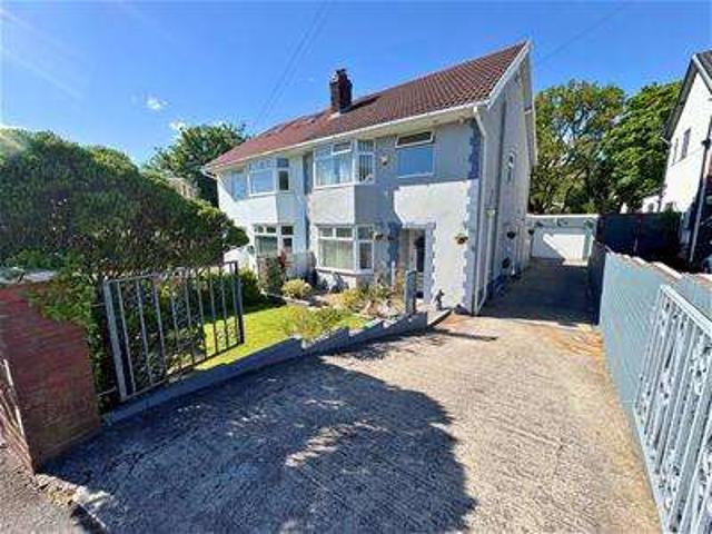 3 Bedroom Semi Detached House