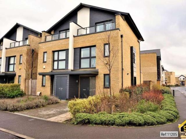 3 Bedroom Semi Detached House