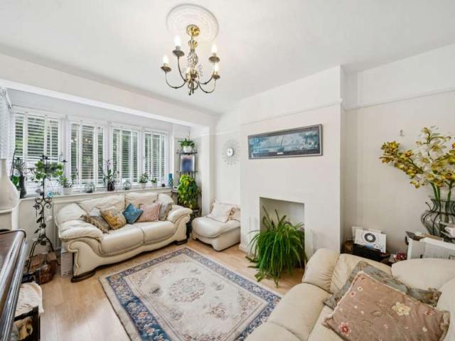 3 Bedroom Semi Detached House