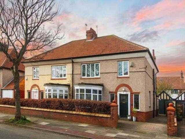 3 Bedroom Semi Detached House