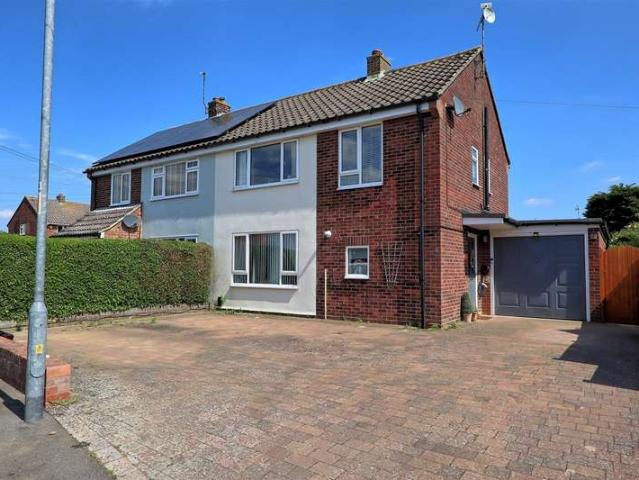 3 Bedroom Semi Detached House