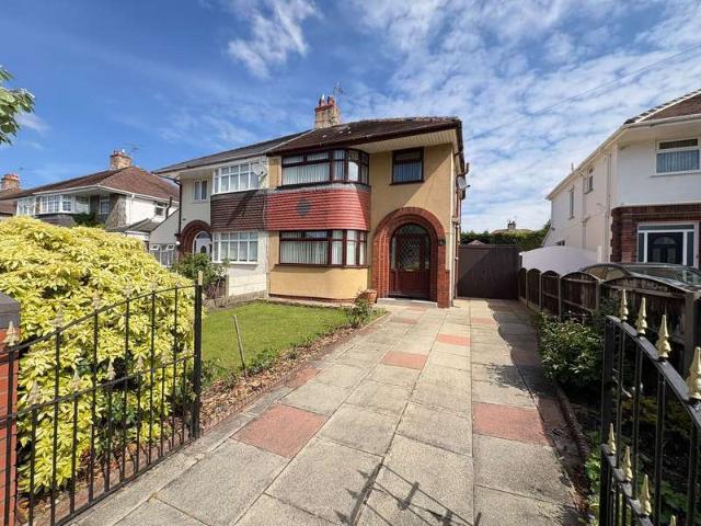 3 Bedroom Semi Detached House