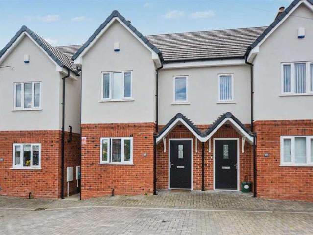 3 Bedroom Semi Detached House