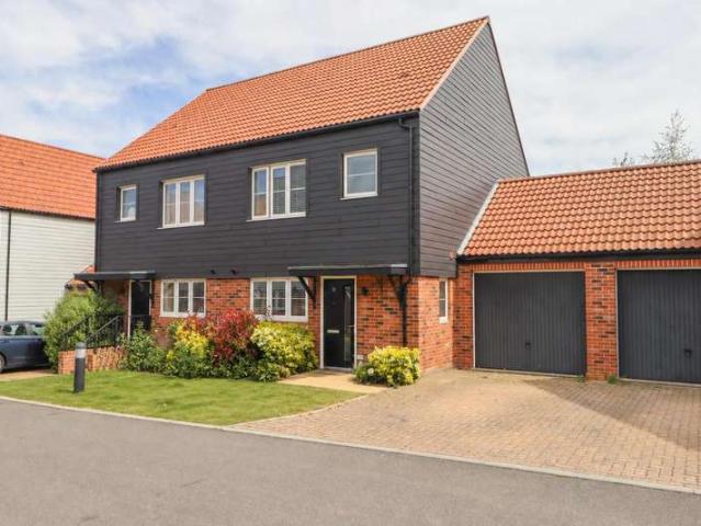 3 Bedroom Semi Detached House