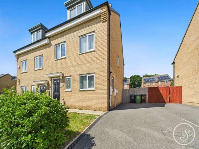 3 Bedroom Semi Detached House