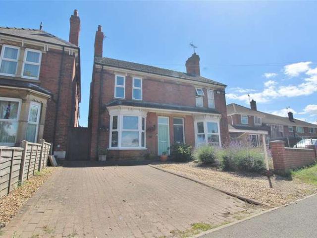3 Bedroom Semi Detached House