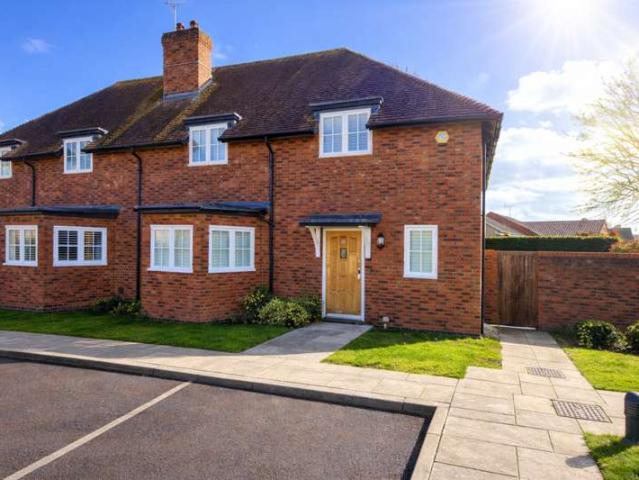 3 Bedroom Semi Detached House
