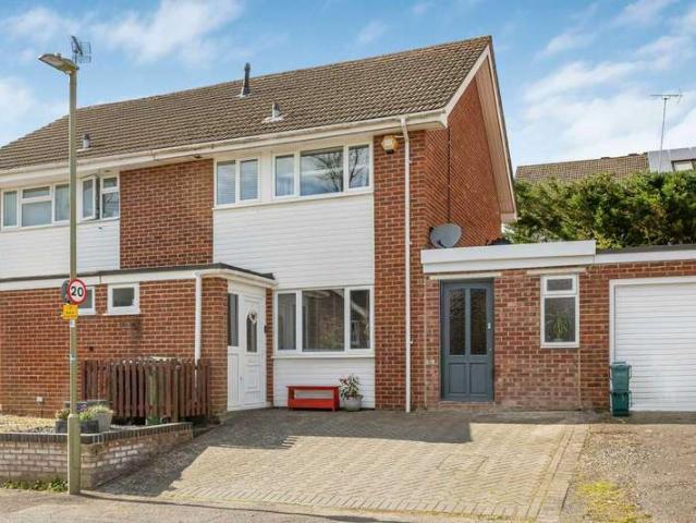 3 Bedroom Semi Detached House