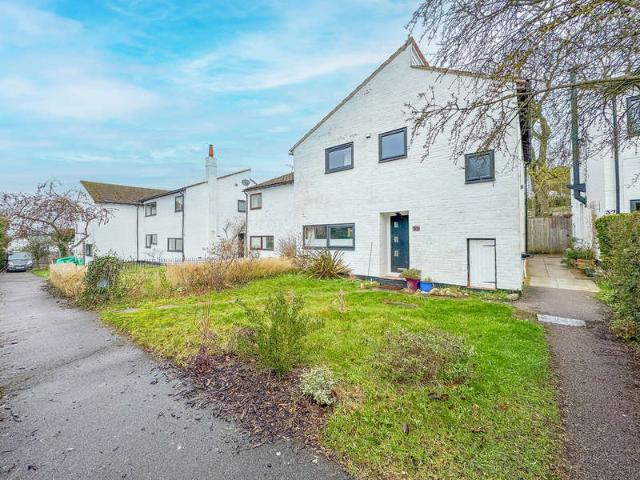 3 Bedroom Semi Detached House