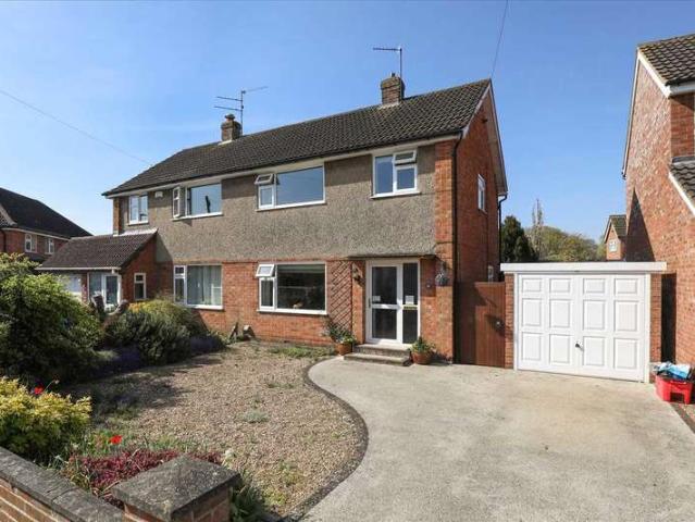 3 Bedroom Semi Detached House