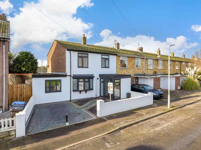 3 Bedroom Semi Detached House