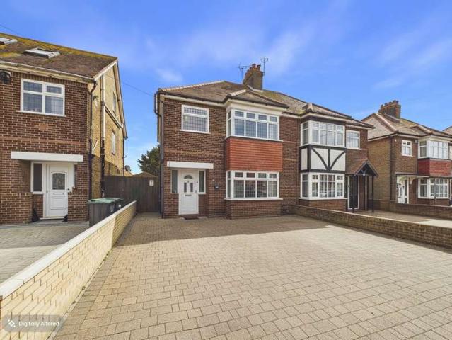3 Bedroom Semi Detached House