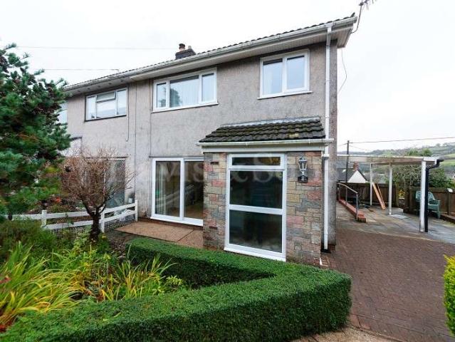 3 Bedroom Semi Detached House