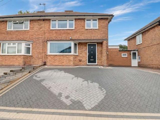3 Bedroom Semi Detached House