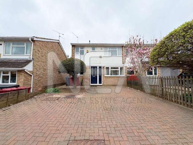 3 Bedroom Semi Detached House