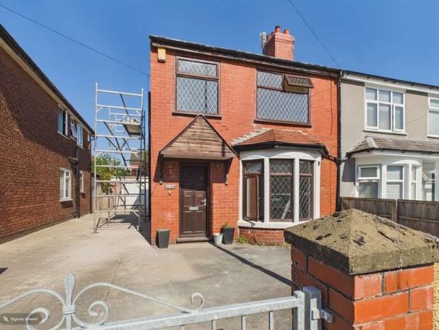 3 Bedroom Semi Detached House