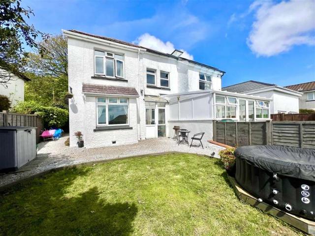 3 Bedroom Semi Detached House