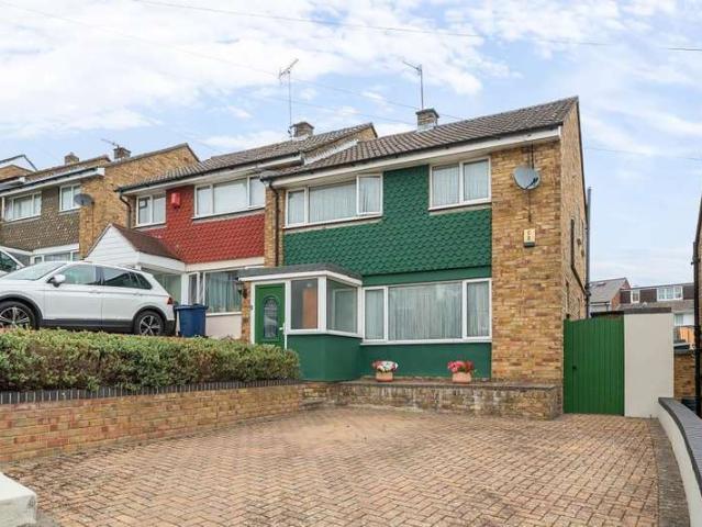 3 Bedroom Semi Detached House