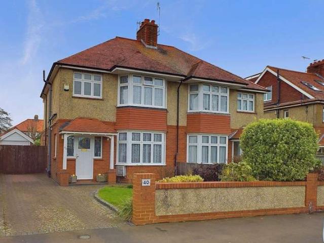 3 Bedroom Semi Detached House