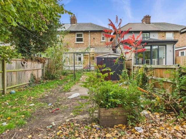 3 Bedroom Semi Detached House