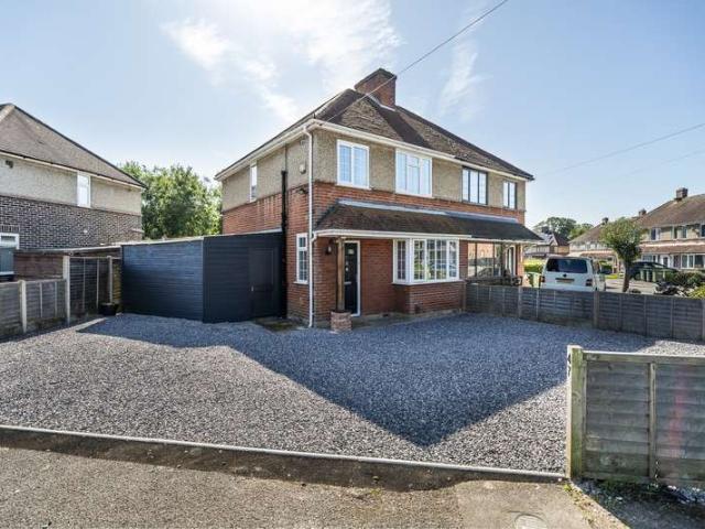 3 Bedroom Semi Detached House