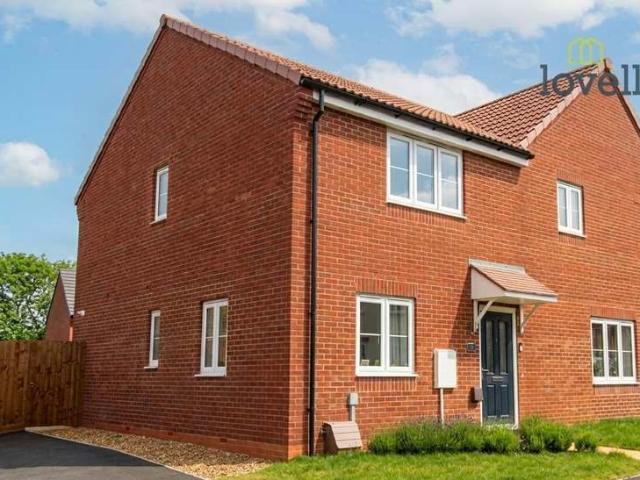 3 Bedroom Semi Detached House