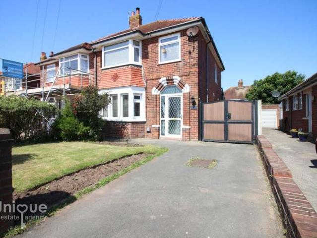 3 Bedroom Semi Detached House