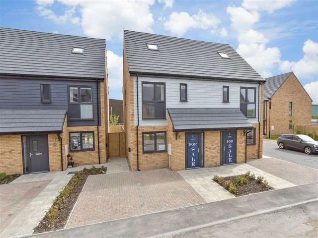 3 Bedroom Semi Detached House