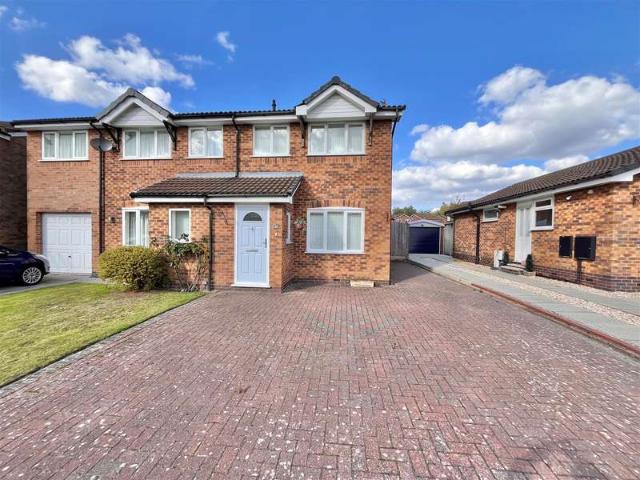 3 Bedroom Semi Detached House