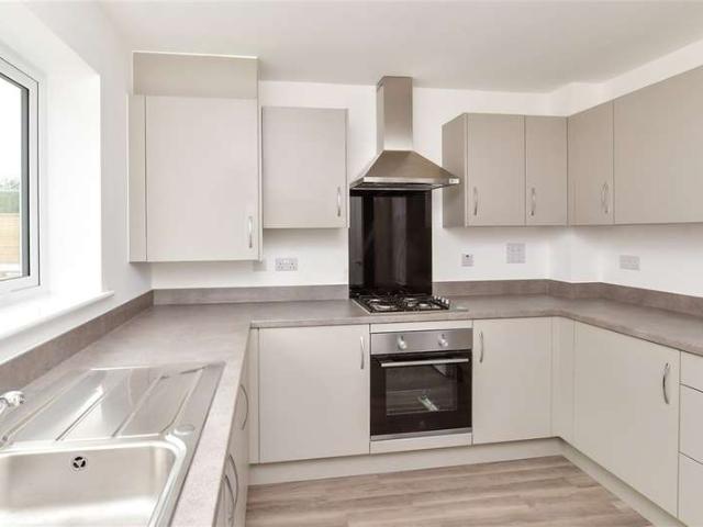 3 Bedroom Semi Detached House