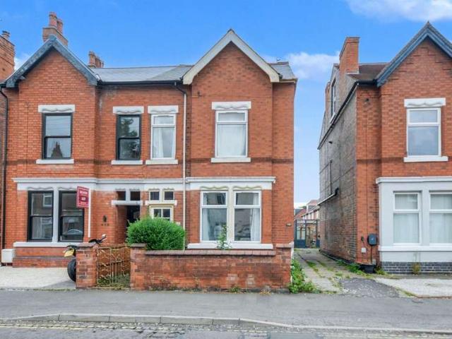 3 Bedroom Semi Detached House