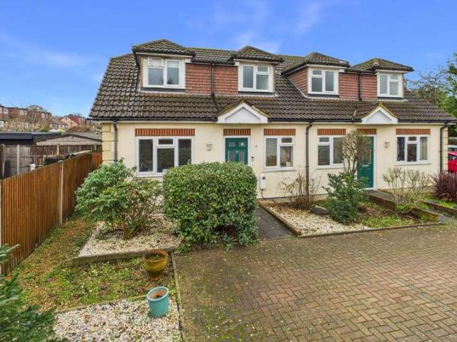 4 Bedroom Semi Detached House