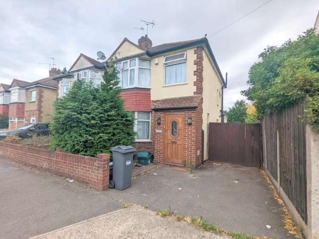 3 Bedroom Semi Detached House