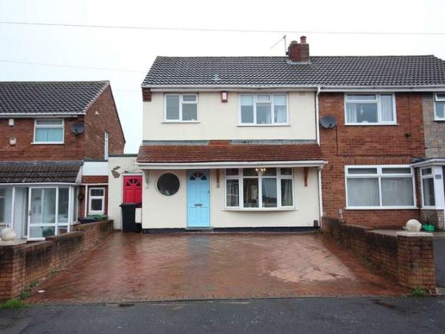 3 Bedroom Semi Detached House