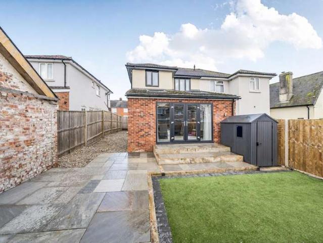 3 Bedroom Semi Detached House