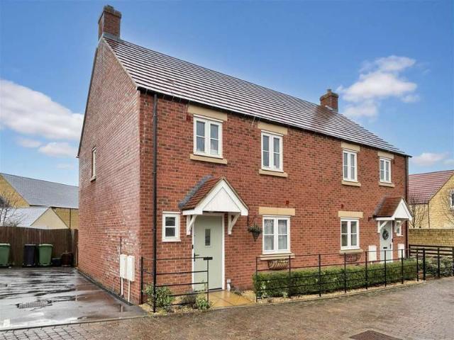 3 Bedroom Semi Detached House